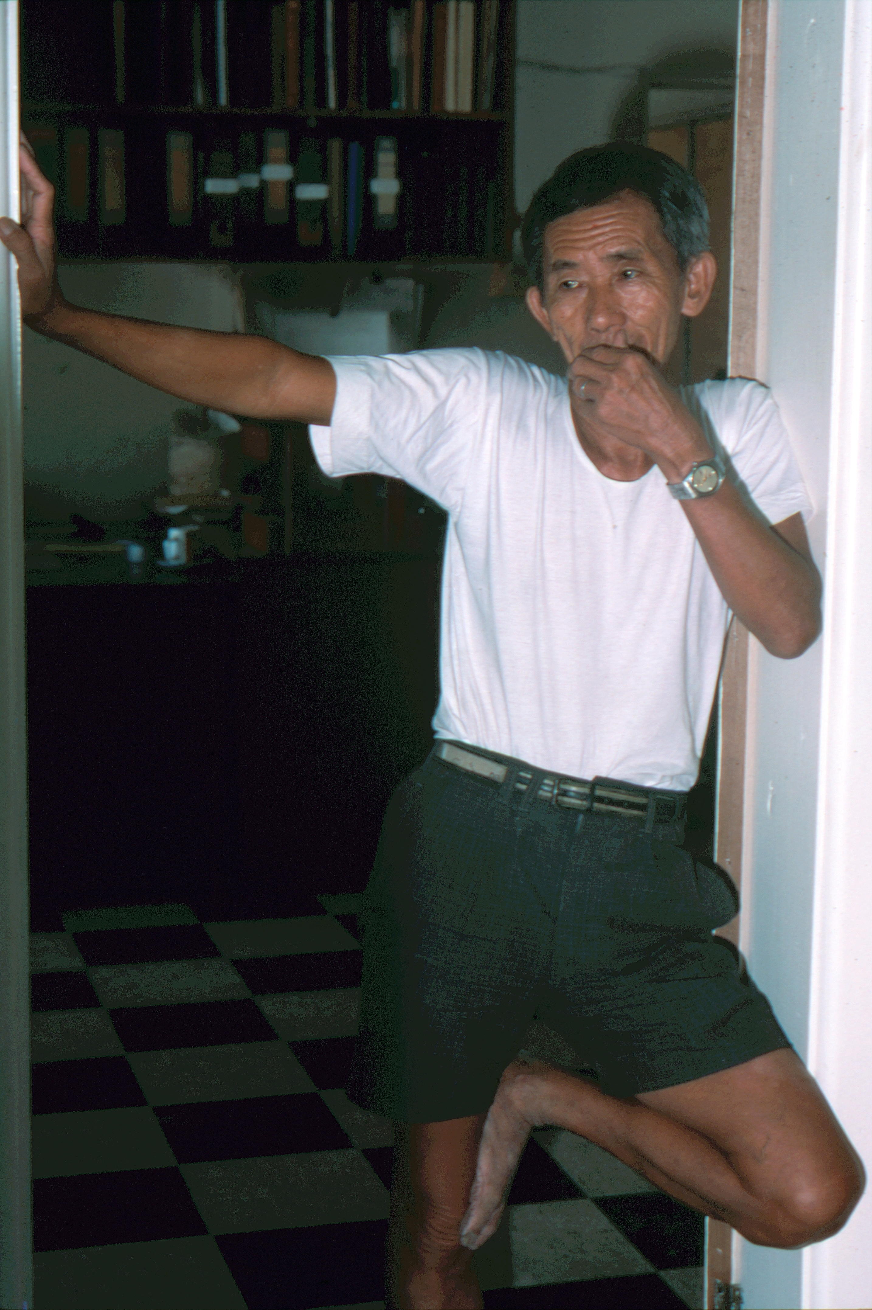 Chinese Phosphate Miners in Nauru - Taiwan Panorama